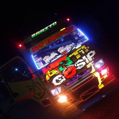 The Matatu Art Culture – Afrika Tales